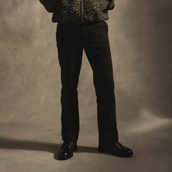 Buy Basic Jeans In Black at Dawntown